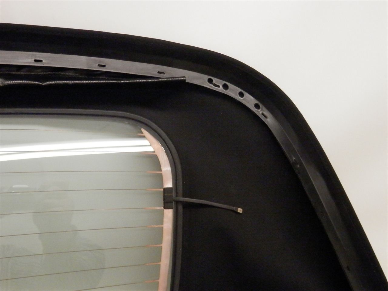 Astra Glass Window (H703)